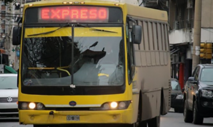 Expreso aumentó pero sigue sin circular a la madrugada - sl24.com.ar